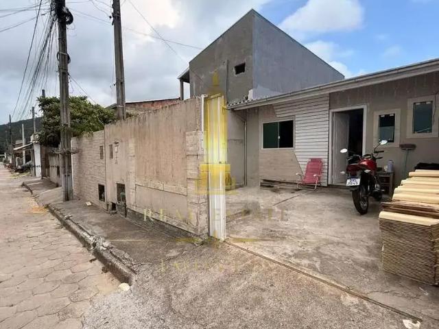 Casa / Sobrado para Venda em Florianópolis/SC São João do Rio Vermelho 2 Quartos