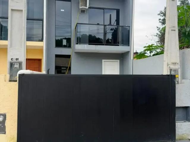 Casa / Sobrado para Venda em Florianópolis/SC São João do Rio Vermelho 2 Quartos