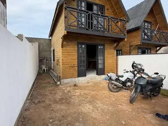 Casa / Sobrado para Venda em Florianópolis/SC São João do Rio Vermelho 2 Quartos
