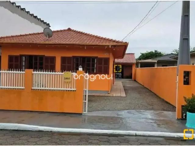 Casa / Sobrado para Venda em Florianópolis/SC São João do Rio Vermelho 3 Quartos