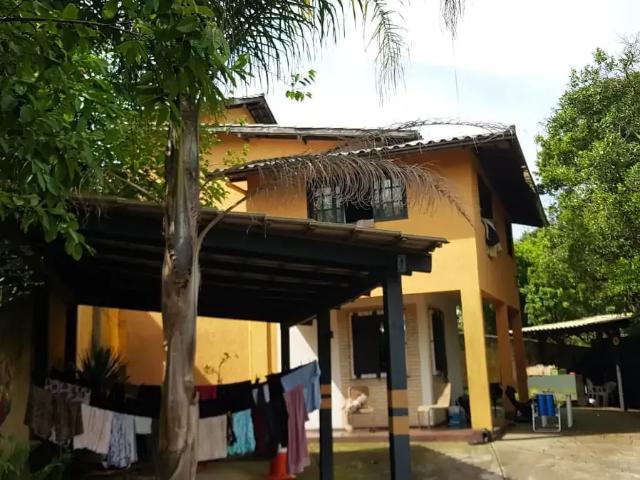 Casa / Sobrado para Venda em Florianópolis/SC São João do Rio Vermelho 3 Quartos