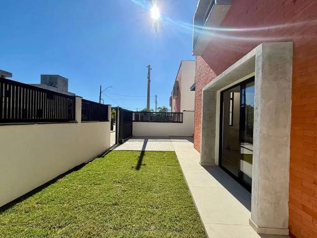 Casa / Sobrado para Venda em Florianópolis/SC São João do Rio Vermelho 3 Quartos