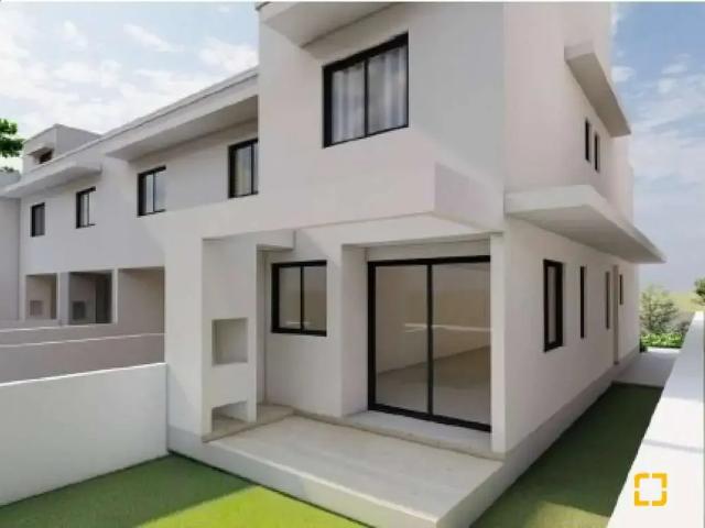 Casa / Sobrado para Venda em Florianópolis/SC São João do Rio Vermelho 3 Quartos
