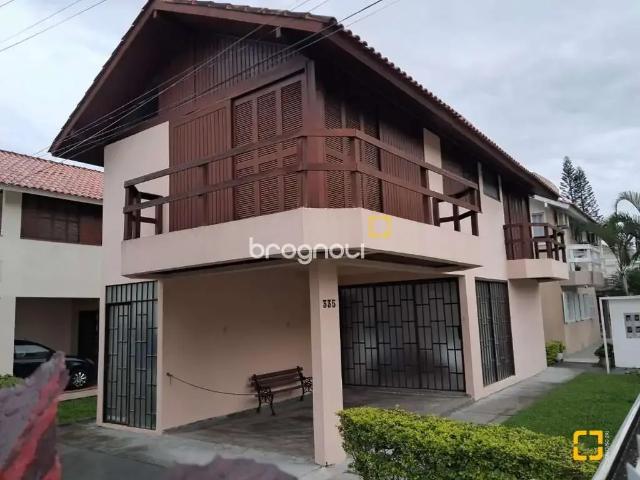 Casa / Sobrado para Venda em Florianópolis/SC São João do Rio Vermelho 3 Quartos