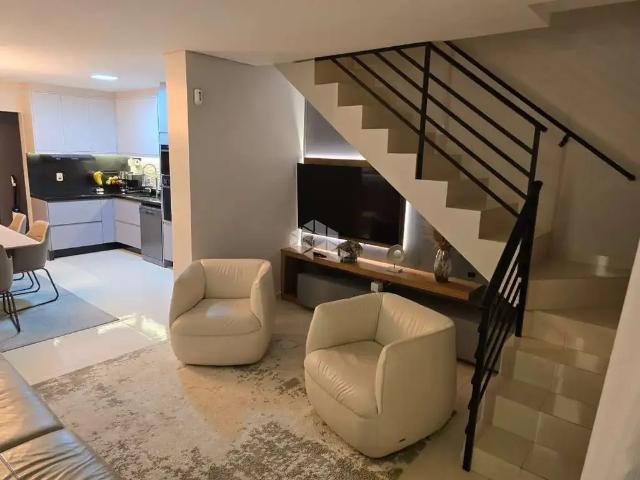 Casa / Sobrado para Venda em Florianópolis/SC São João do Rio Vermelho 3 Quartos