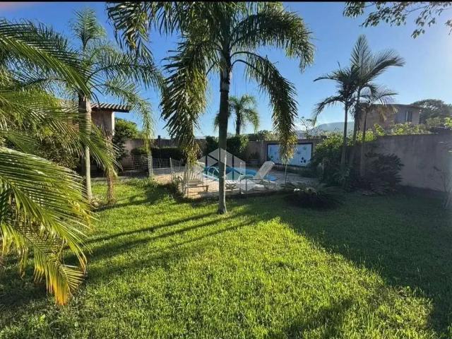 Casa / Sobrado para Venda em Florianópolis/SC São João do Rio Vermelho 3 Quartos