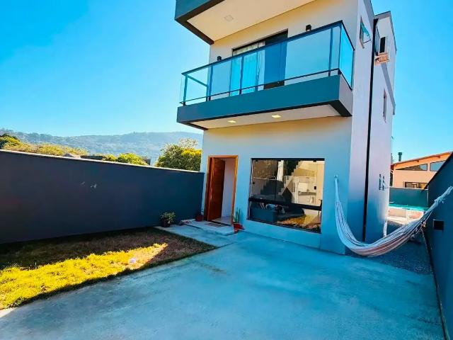 Casa / Sobrado para Venda em Florianópolis/SC São João do Rio Vermelho 3 Quartos