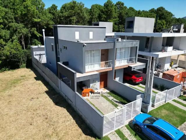 Casa / Sobrado para Venda em Florianópolis/SC São João do Rio Vermelho 3 Quartos
