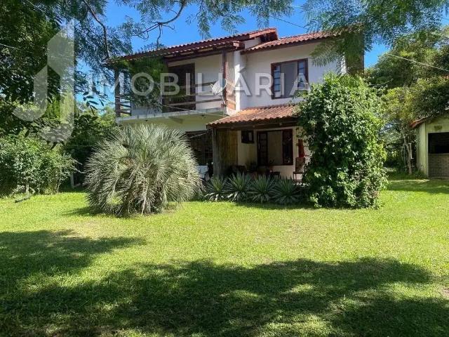Casa / Sobrado para Venda em Florianópolis/SC São João do Rio Vermelho 3 Quartos