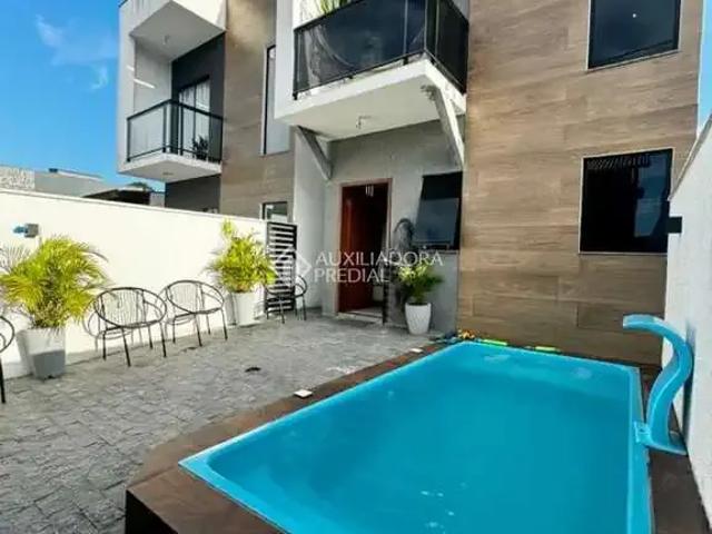 Casa / Sobrado para Venda em Florianópolis/SC São João do Rio Vermelho 3 Quartos