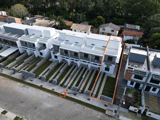 Casa / Sobrado para Venda em Florianópolis/SC São João do Rio Vermelho 3 Quartos
