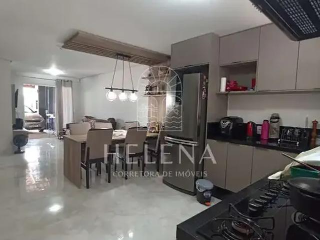 Casa / Sobrado para Venda em Florianópolis/SC São João do Rio Vermelho 3 Quartos