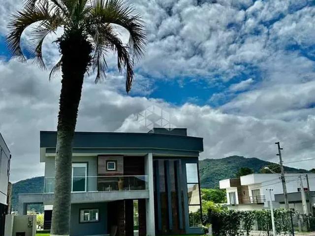Casa / Sobrado para Venda em Florianópolis/SC São João do Rio Vermelho 3 Quartos