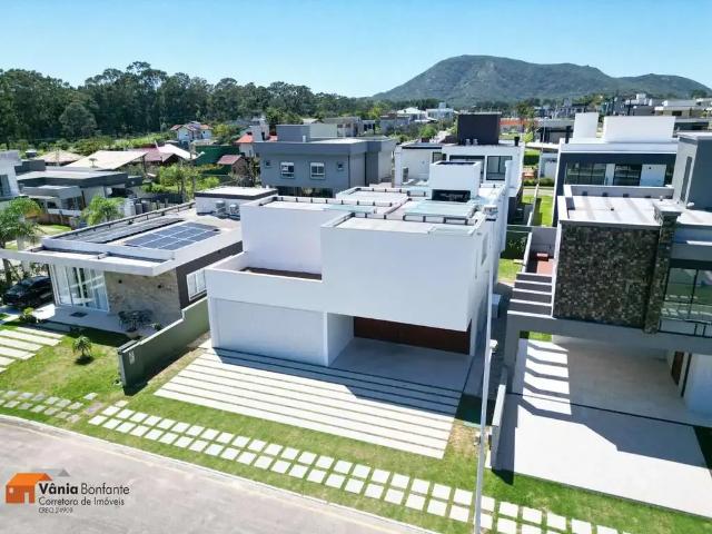 Casa / Sobrado para Venda em Florianópolis/SC São João do Rio Vermelho 4 Quartos