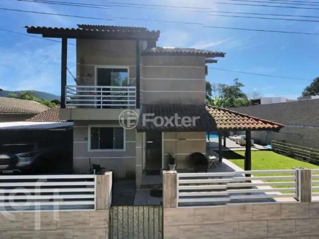 Casa / Sobrado para Venda em Florianópolis/SC São João do Rio Vermelho 4 Quartos