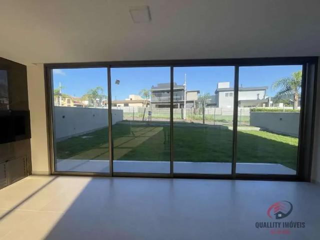 Casa / Sobrado para Venda em Florianópolis/SC São João do Rio Vermelho 4 Quartos