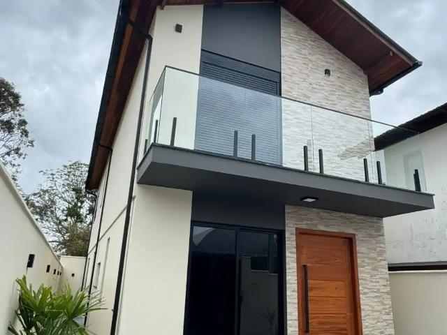 Casa / Sobrado para Venda em Florianópolis/SC São João do Rio Vermelho 4 Quartos