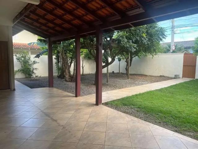 Casa / Sobrado para Venda em Florianópolis/SC São João do Rio Vermelho 5 Quartos