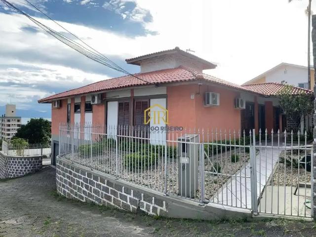 Casa / Sobrado para Venda em Florianópolis/SC Saco dos Limões 4 Quartos
