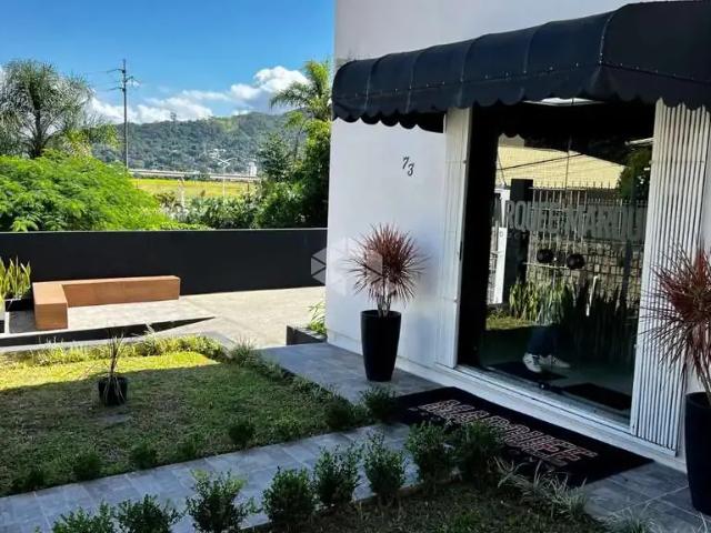 Casa / Sobrado para Venda em Florianópolis/SC Saco dos Limões 5 Quartos
