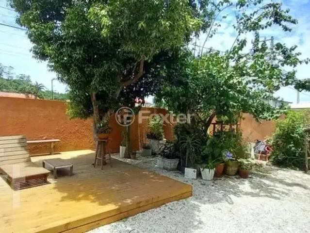 Casa / Sobrado para Venda em Florianópolis/SC Sambaqui 3 Quartos
