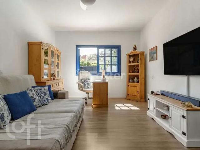 Casa / Sobrado para Venda em Florianópolis/SC Sambaqui 3 Quartos
