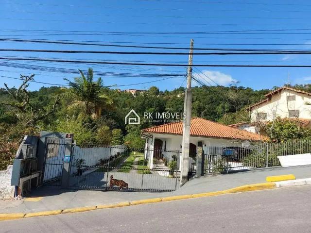 Casa / Sobrado para Venda em Florianópolis/SC Sambaqui 16 Quartos