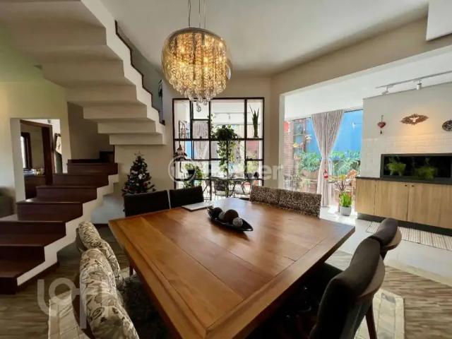 Casa / Sobrado para Venda em Florianópolis/SC Sambaqui 4 Quartos