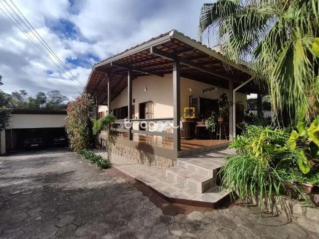Casa / Sobrado para Venda em Florianópolis/SC Sambaqui 5 Quartos