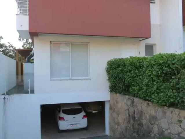 Casa / Sobrado para Venda em Florianópolis/SC Sambaqui