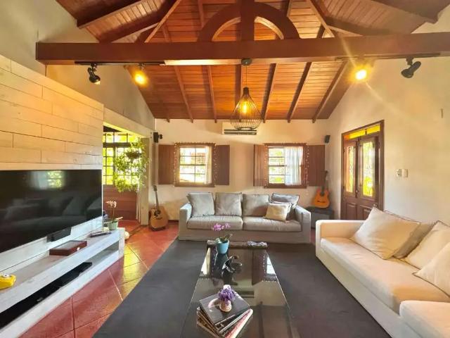 Casa / Sobrado para Venda em Florianópolis/SC Santo Antônio de Lisboa 4 Quartos