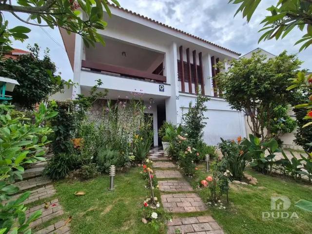 Casa / Sobrado para Venda em Florianópolis/SC Santa Mônica 3 Quartos