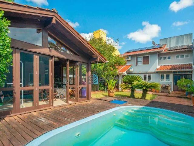 Casa / Sobrado para Venda em Florianópolis/SC Santa Mônica 4 Quartos