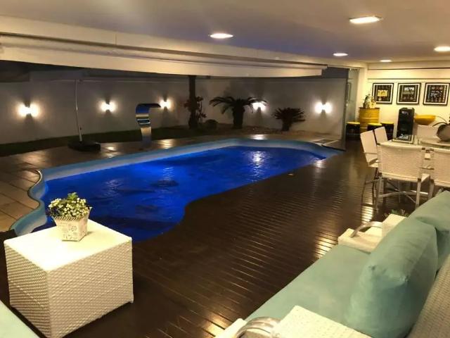 Casa / Sobrado para Venda em Florianópolis/SC Santa Mônica 4 Quartos