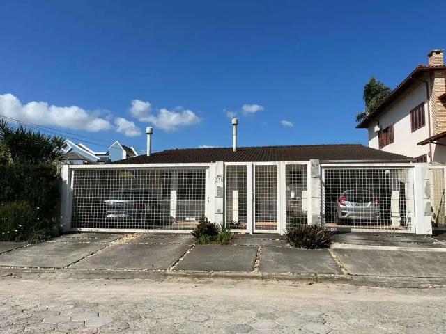 Casa / Sobrado para Venda em Florianópolis/SC Santa Mônica 5 Quartos