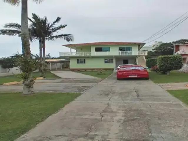 Casa / Sobrado para Venda em Florianópolis/SC Santinho 4 Quartos