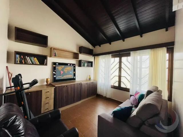 Casa / Sobrado para Venda em Florianópolis/SC Pantanal 4 Quartos