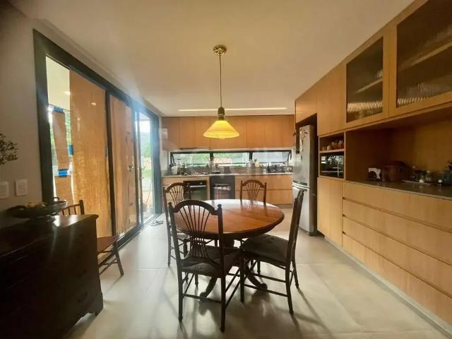 Casa / Sobrado para Venda em Florianópolis/SC Pântano do Sul 3 Quartos