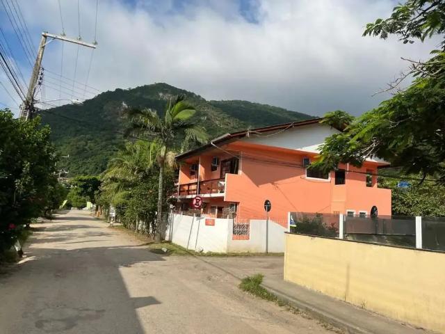 Casa / Sobrado para Venda em Florianópolis/SC Pântano do Sul 11 Quartos