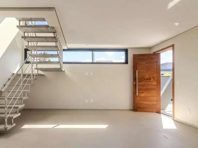 Casa / Sobrado para Venda em Florianópolis/SC Pântano do Sul 2 Quartos