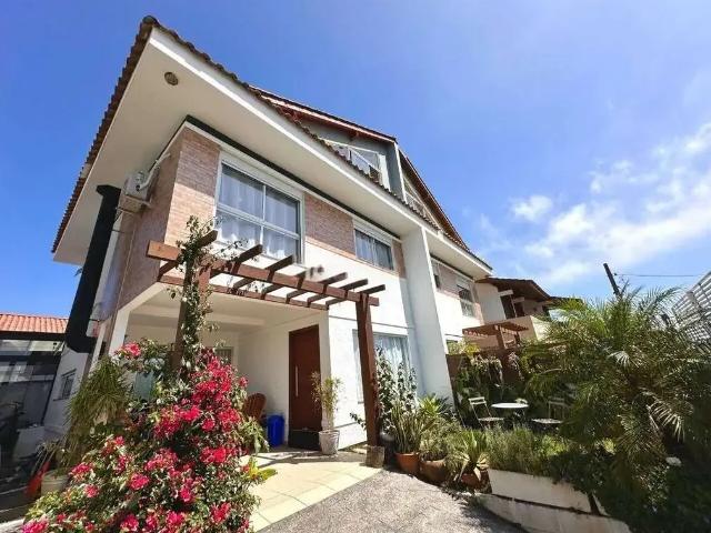 Casa / Sobrado para Venda em Florianópolis/SC Pântano do Sul 4 Quartos