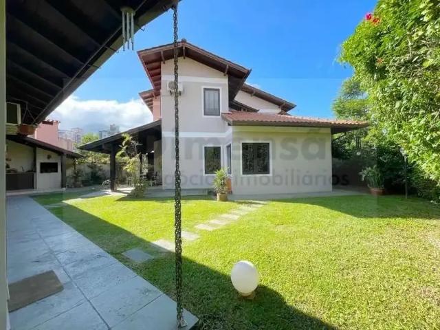 Casa / Sobrado para Venda em Florianópolis/SC Parque São Jorge 4 Quartos