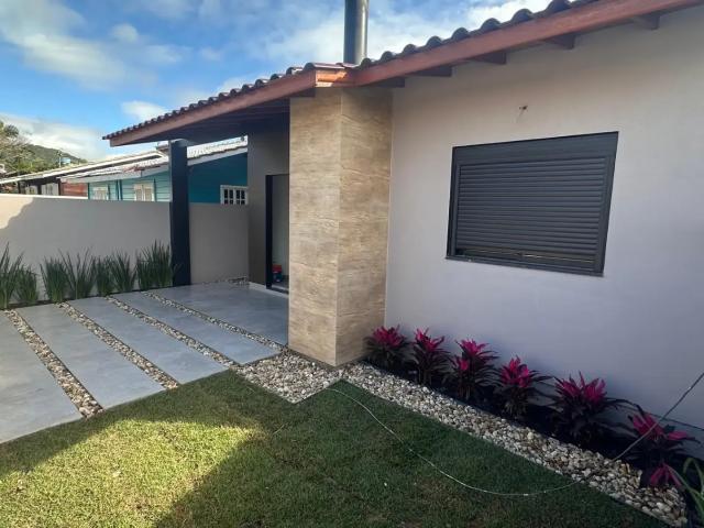 Casa / Sobrado para Venda em Florianópolis/SC Praia do Moçambique 2 Quartos