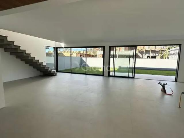 Casa / Sobrado para Venda em Florianópolis/SC Ratones 4 Quartos