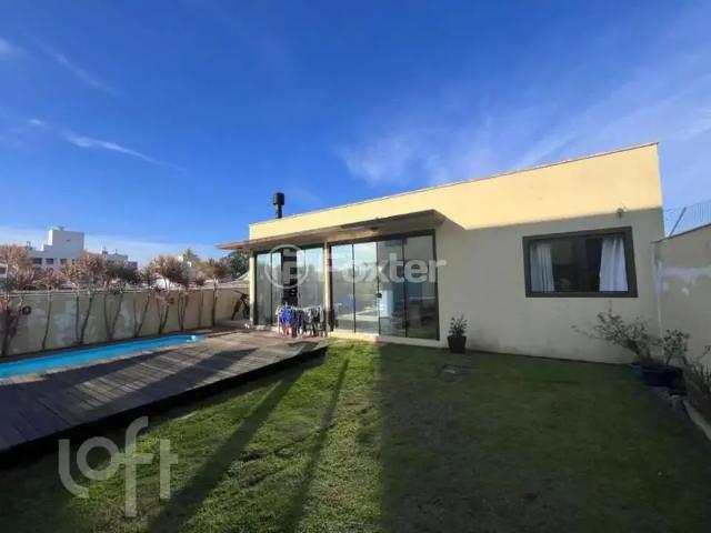 Casa / Sobrado para Venda em Florianópolis/SC Ribeirão da Ilha 4 Quartos