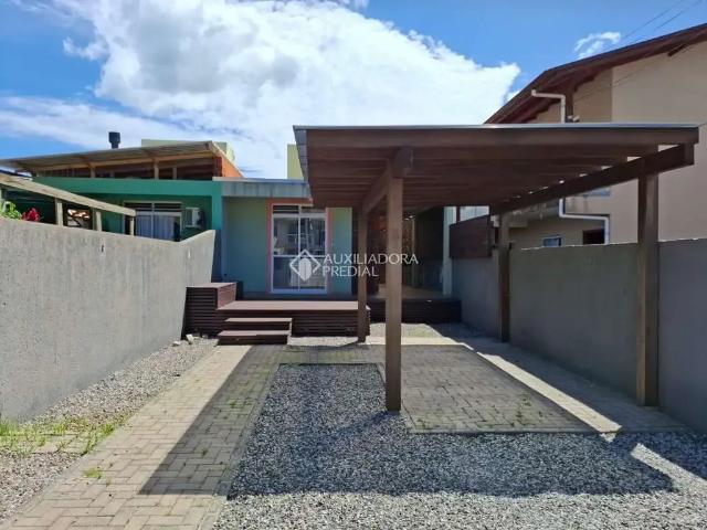 Casa / Sobrado para Venda em Florianópolis/SC Ribeirão da Ilha 2 Quartos