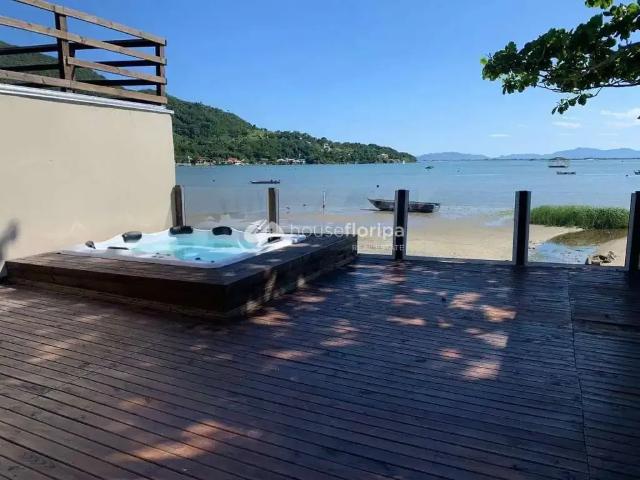Casa / Sobrado para Venda em Florianópolis/SC Ribeirão da Ilha 3 Quartos