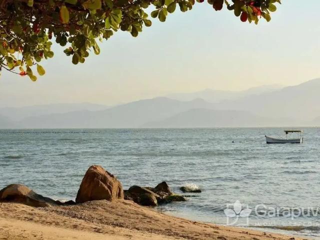 Casa / Sobrado para Venda em Florianópolis/SC Ribeirão da Ilha 3 Quartos