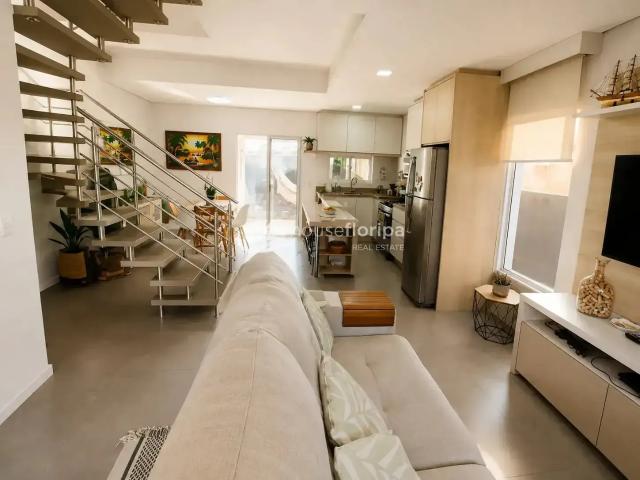 Casa / Sobrado para Venda em Florianópolis/SC Ribeirão da Ilha 3 Quartos