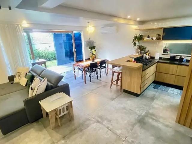 Casa / Sobrado para Venda em Florianópolis/SC Ribeirão da Ilha 3 Quartos